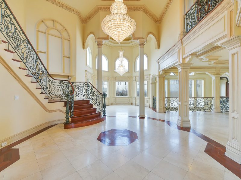 199 Vaccaro Dr, Cresskill, NJ 07626 - SOLD - NJ Lux Real Estate