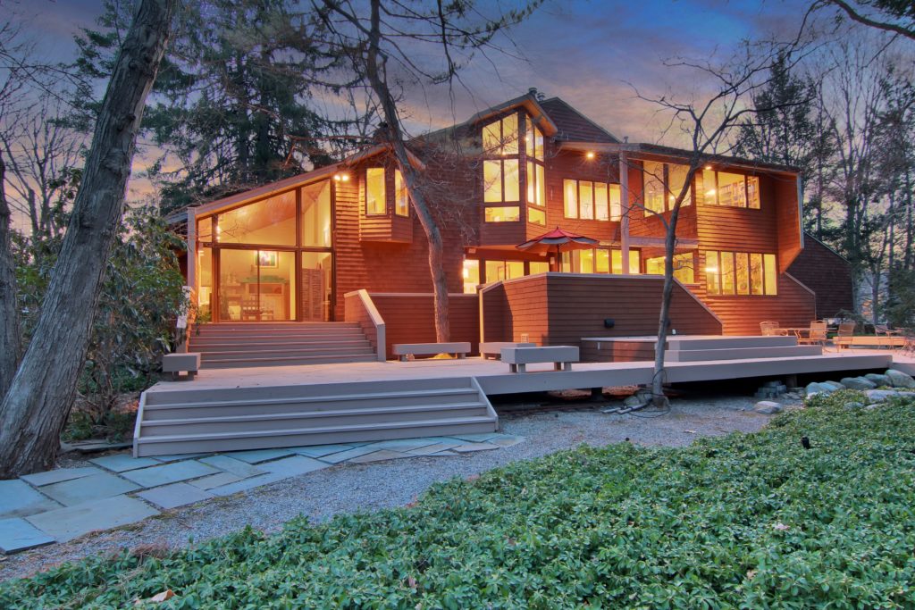 262 W Saddle River, Upper Saddle River, NJ 07458 - NJLux Real Estate